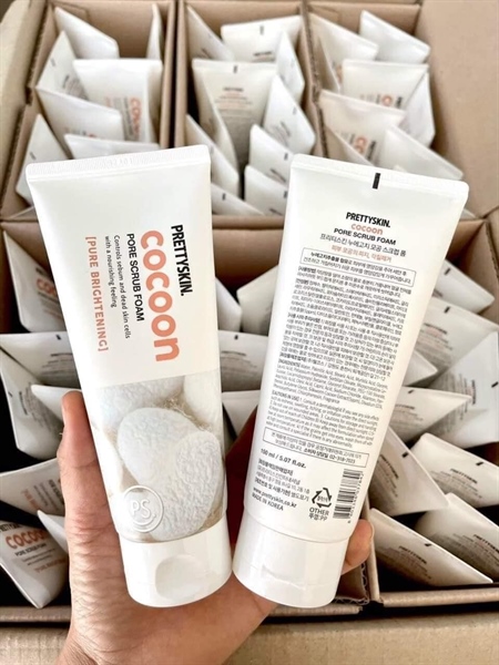 Sữa rửa mặt tẩy da chết kén tằm Cocoon Scrub Foam Prettyskin 150ml