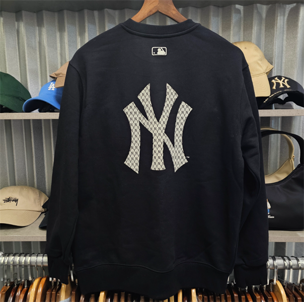 MLB SWEATER