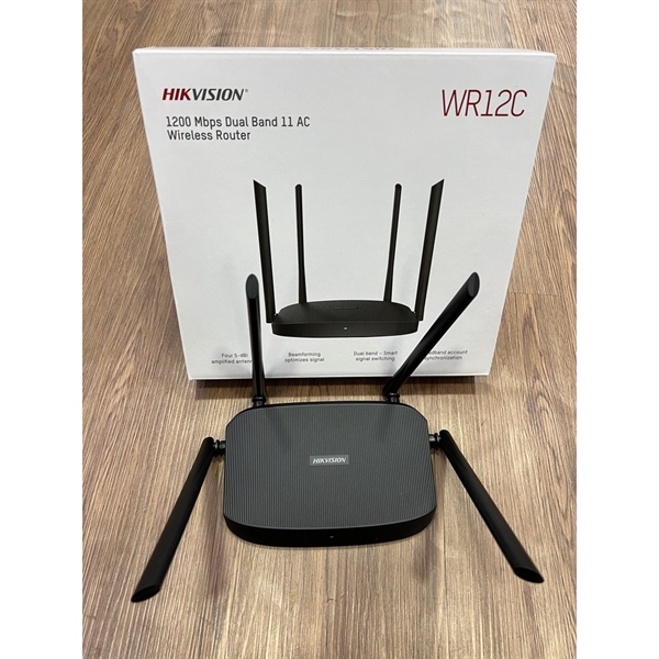 Router Wifi Hikvision băng tần kép chuẩn AC1200 DS-3WR12GC